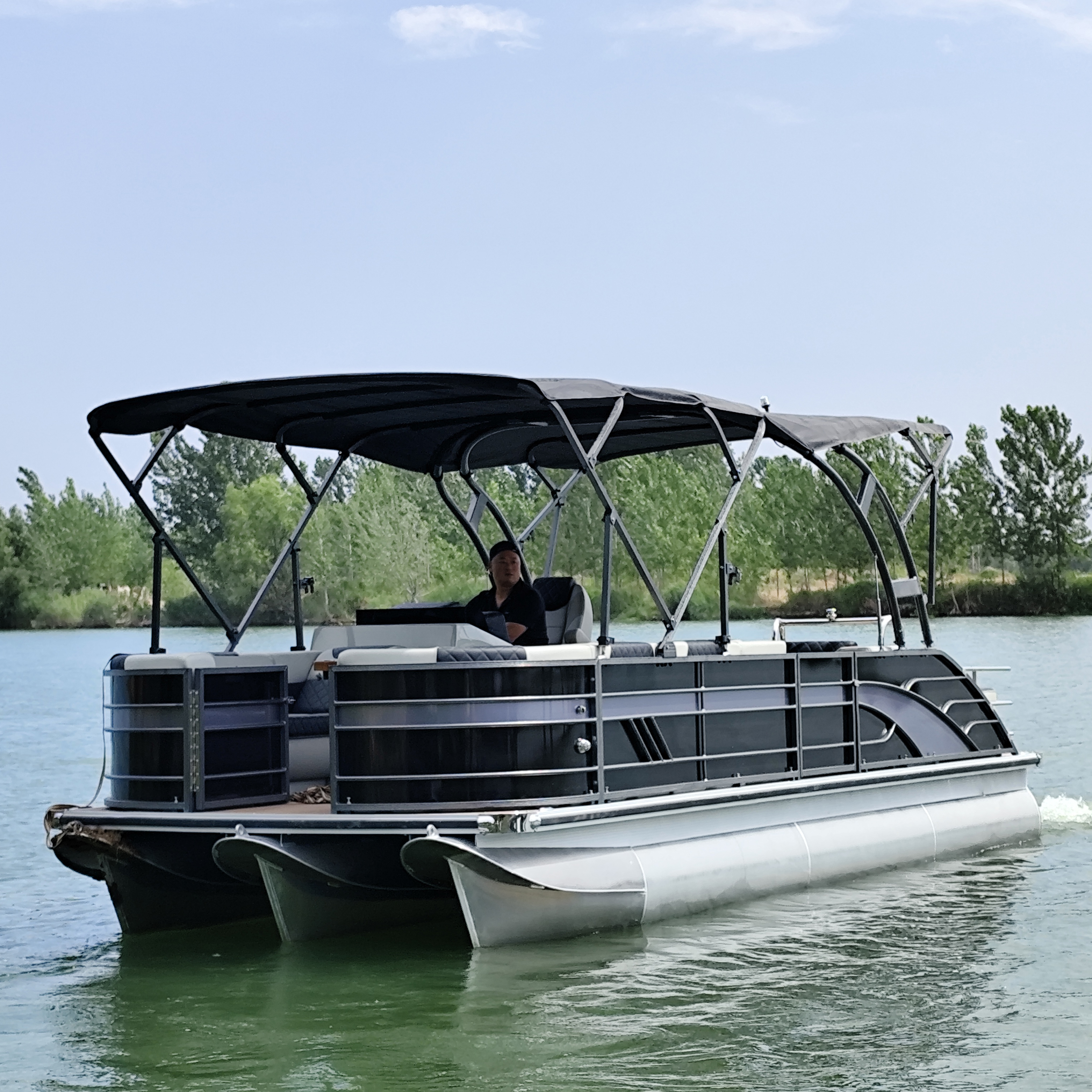 25ft Luxury Pontoon Boat for Leisure & Business Use